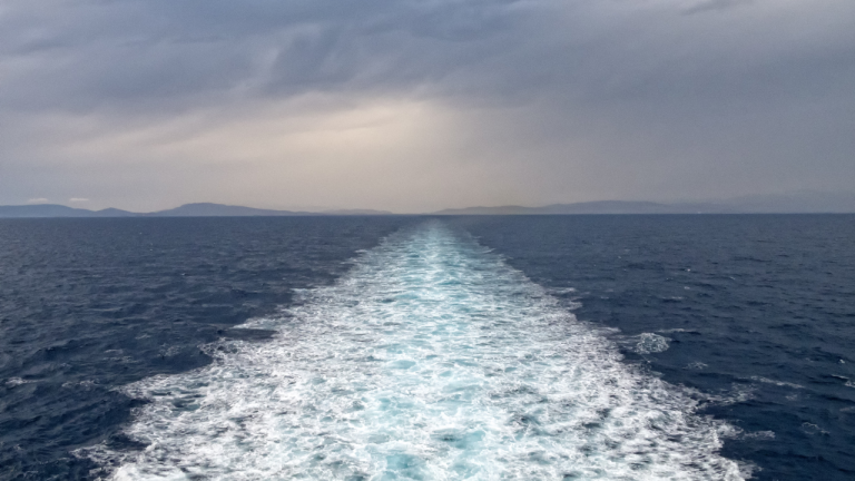 Can you discharge your boat’s greywater to lakes and rivers ...